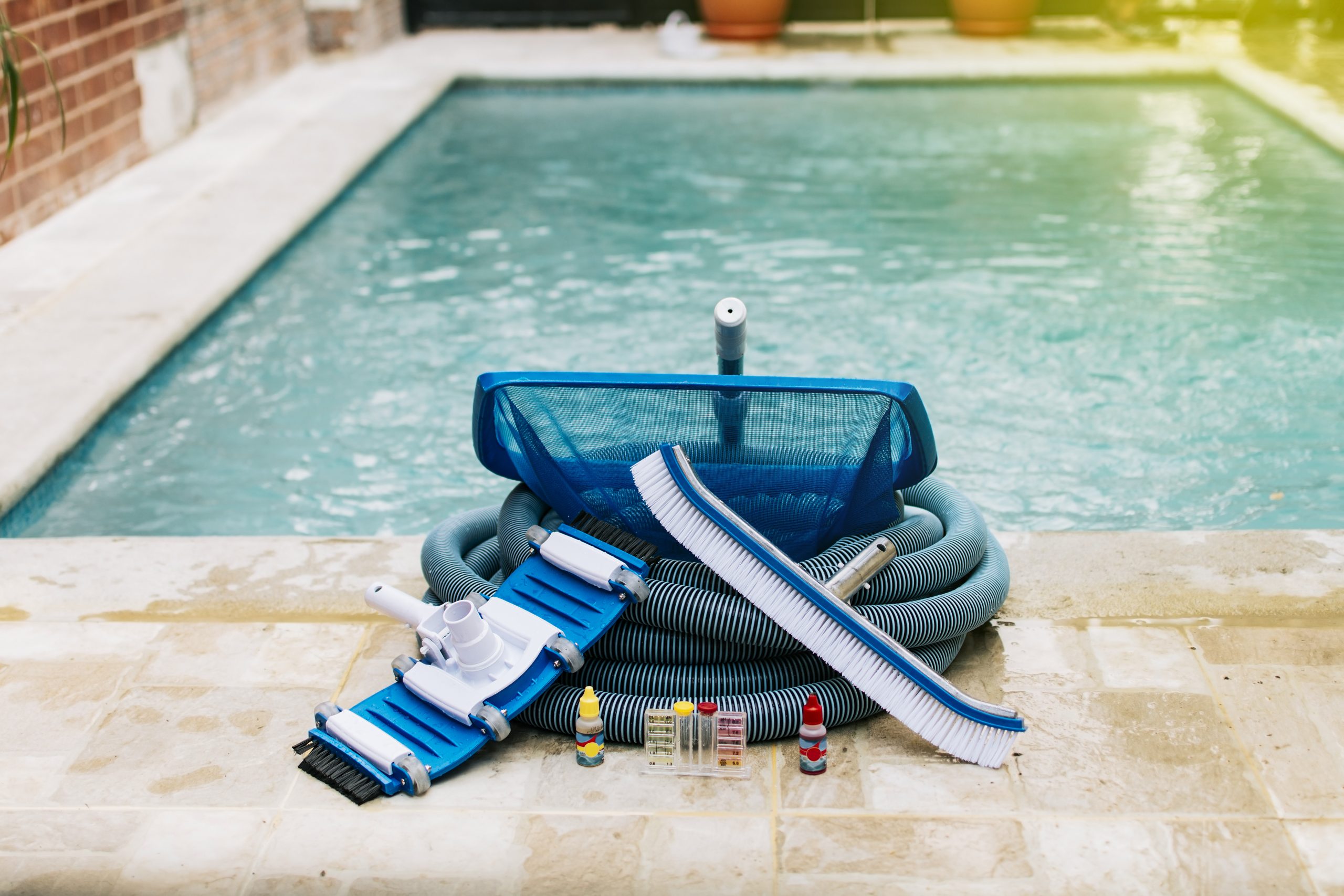 Pool Maintenance and Repair - cracknellpool.com